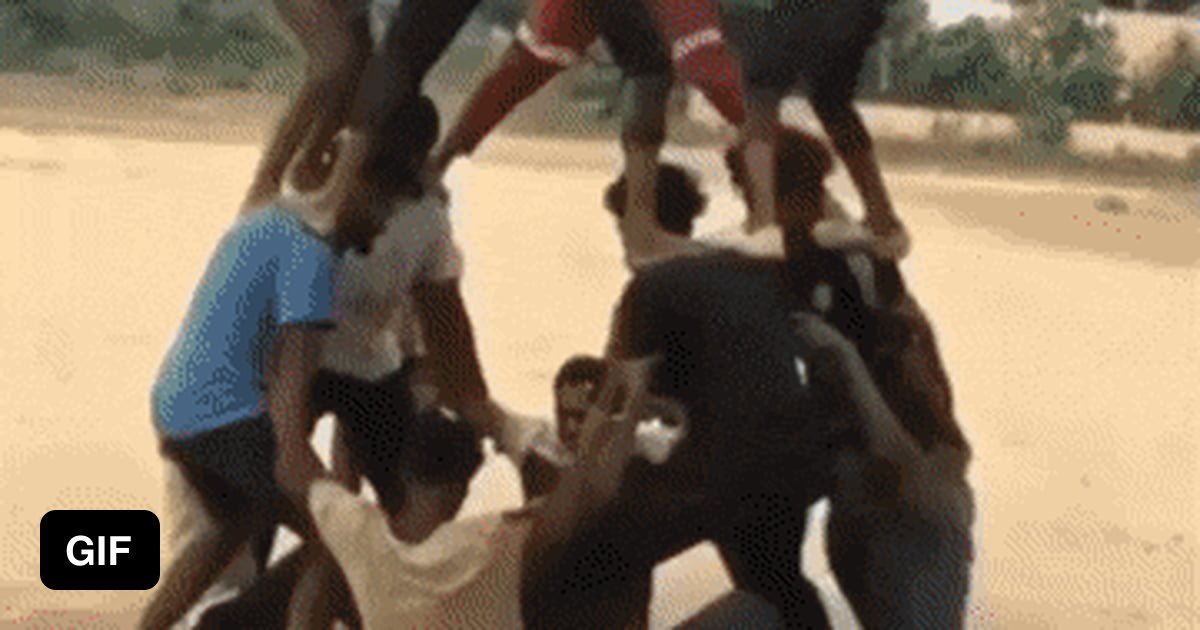 The power of teamwork - 9GAG