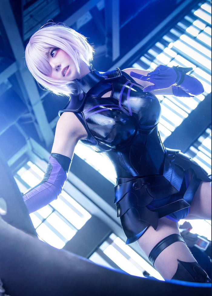 Mash Kyrielight by Tako - 9GAG