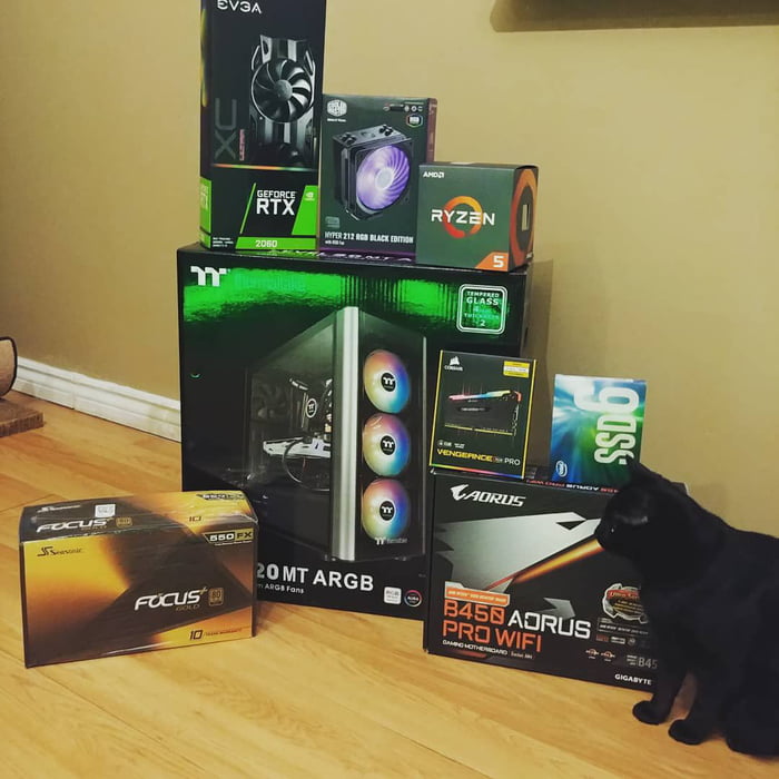 Aww yes 1800 bucks later.. The Ultimate Youtube Machine! - 9GAG