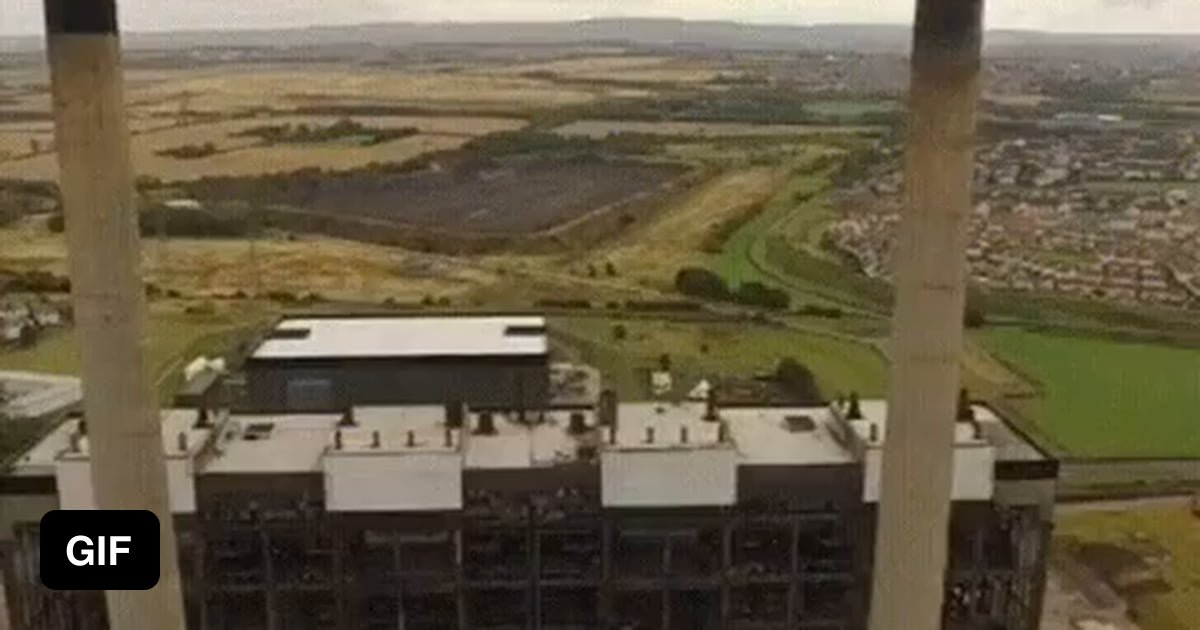 This demolition crew. - 9GAG