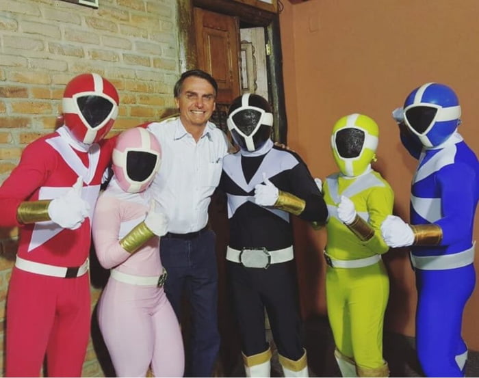 That pink Power Ranger is thick - 9GAG