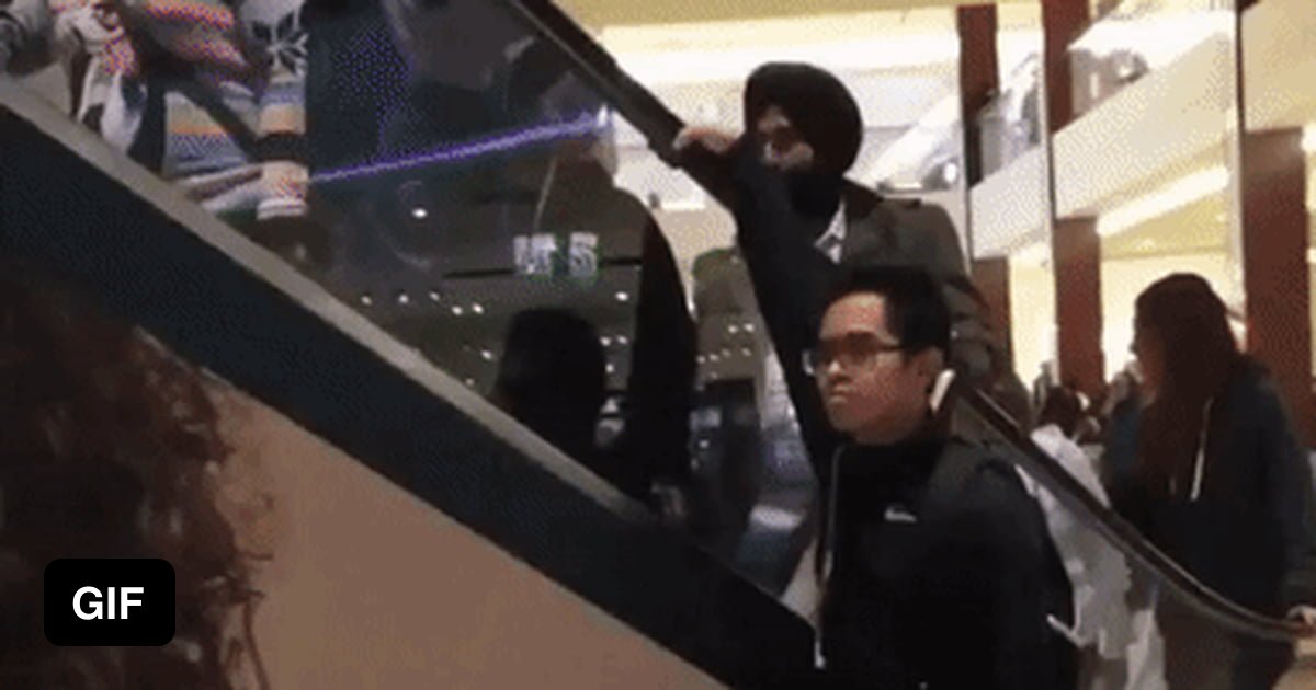 Captain fly away - 9GAG