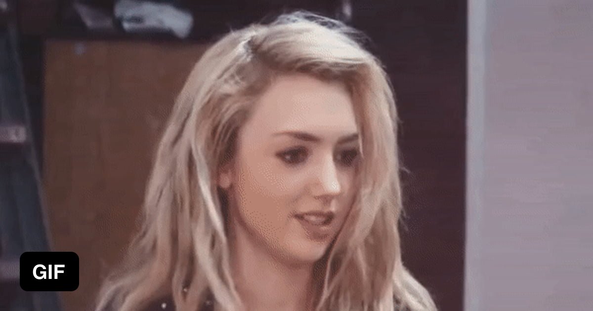 Peyton List hot gif - 9GAG