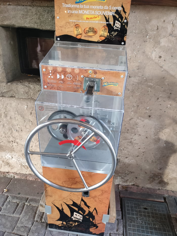 An amusement park in Italy used the pirate bay logo for a vending ...