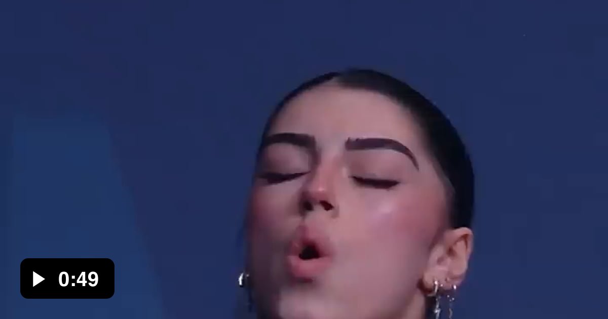 Giulia Imperio - 9GAG