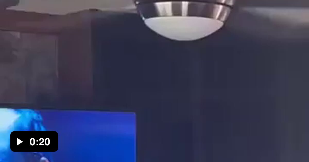 Unexpected snake in the ceiling - 9GAG