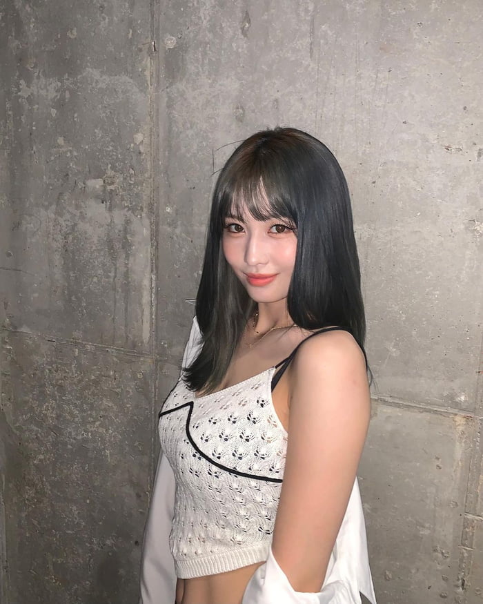 Momo 9gag
