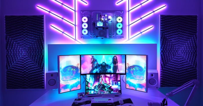 Edgar Oganesyan's latest setup from Techsource looks absolutely insane ...