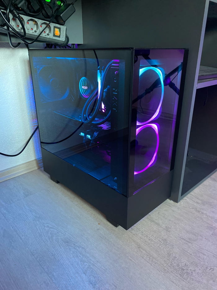 First pc build - 9GAG