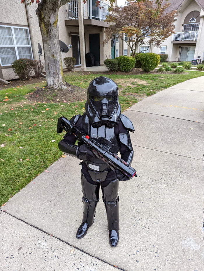 9 yo Death Trooper - 9GAG