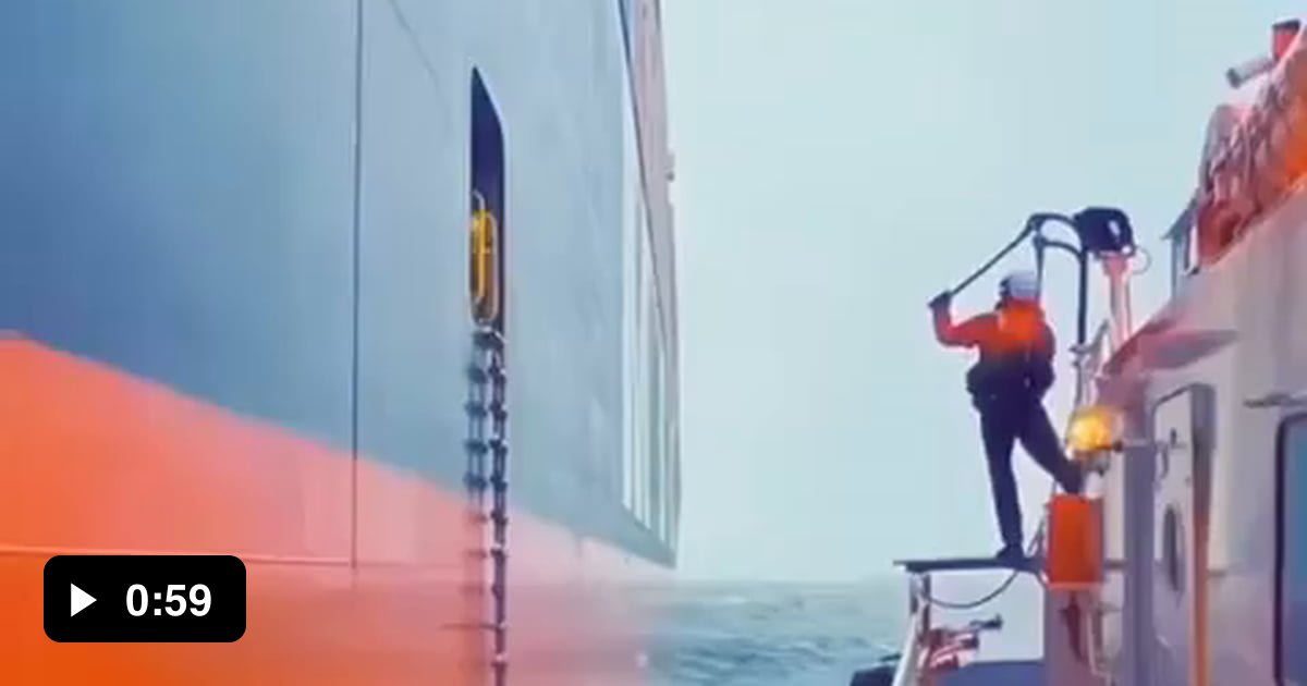 How to enter a giant ship at sea - 9GAG