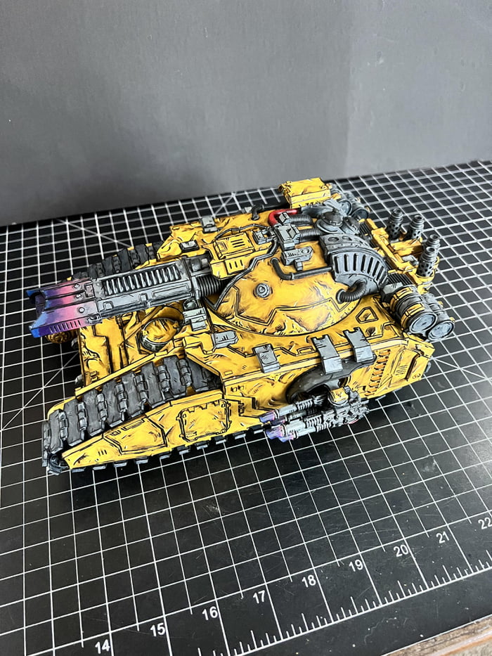 Painted a Borderlands inspired Legion Glaive - 9GAG