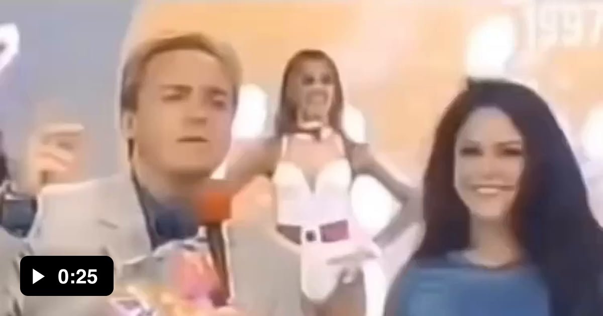 20 year old Shakira dancing on Brazilian TV, 1997 - 9GAG