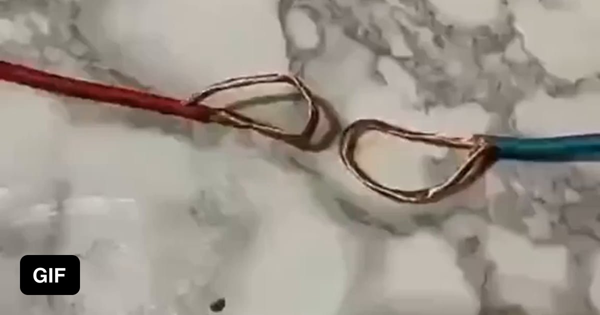 Metal Wire Knot - 9GAG