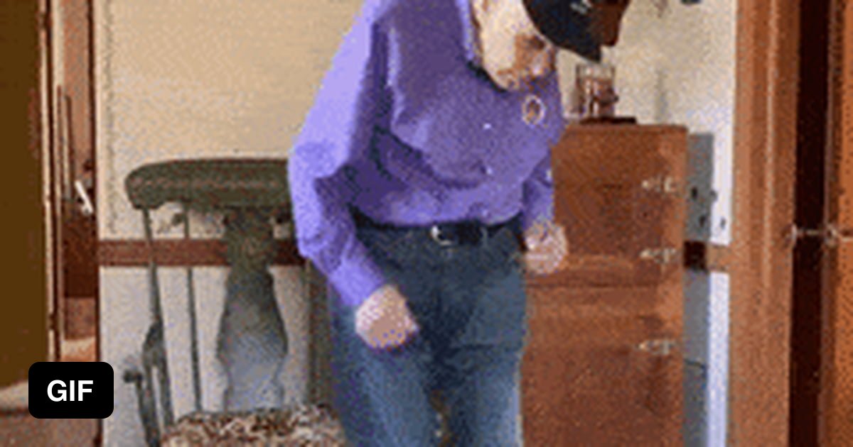 Grandpa’s got moves! - 9GAG