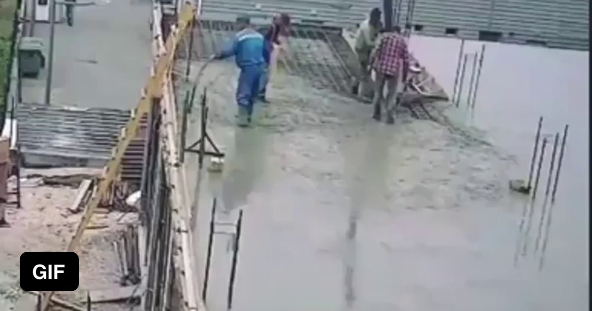 Whatever their other mistakes, they did tie that rebar well - 9GAG