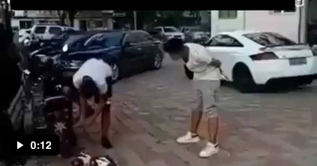 It's obviously fake but i respect the commitment - 9GAG