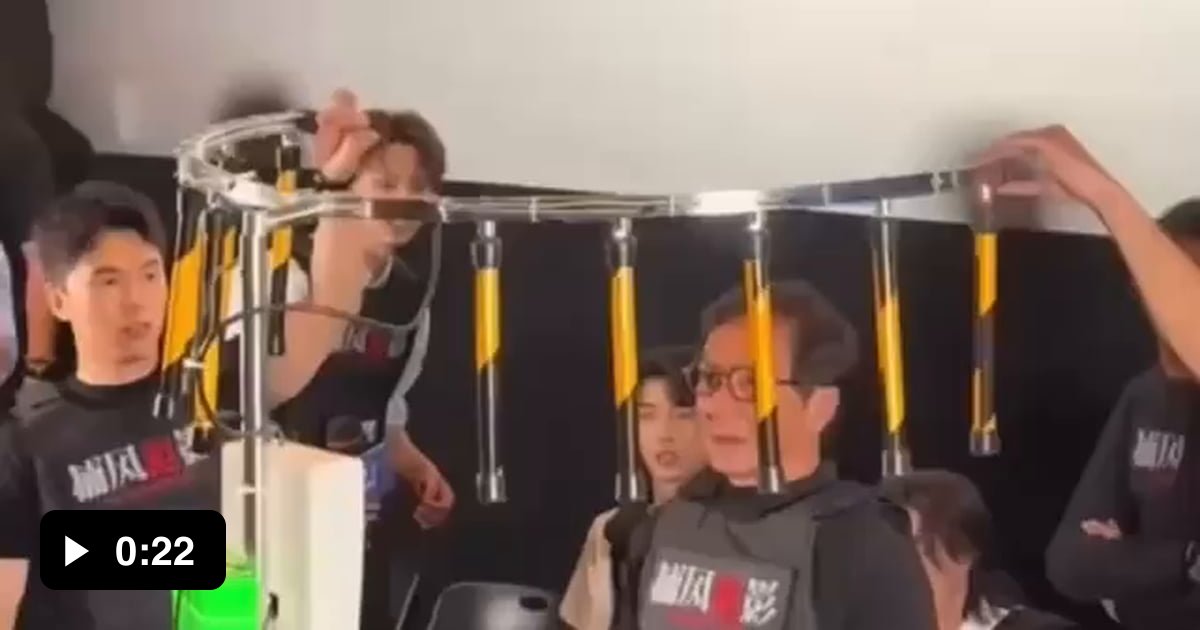 It's hard to see our heroes becoming old and weak... - 9GAG