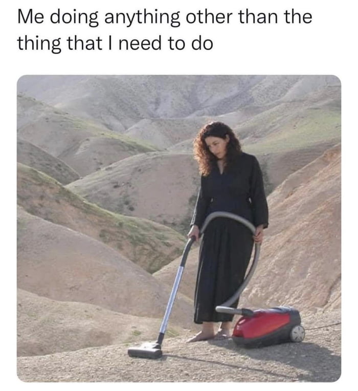 When I should be doing my assignments. - 9GAG