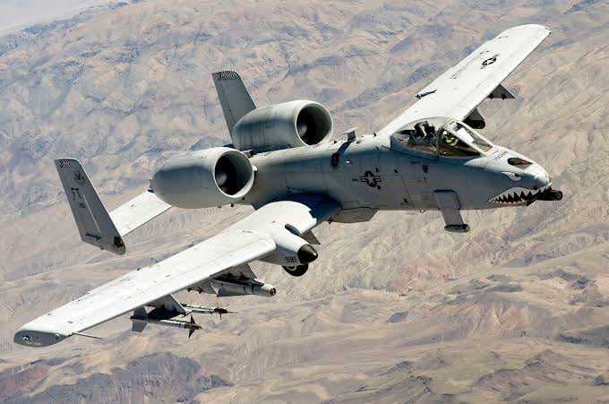 A-10 Thunderbolt II the Warthog - 9GAG