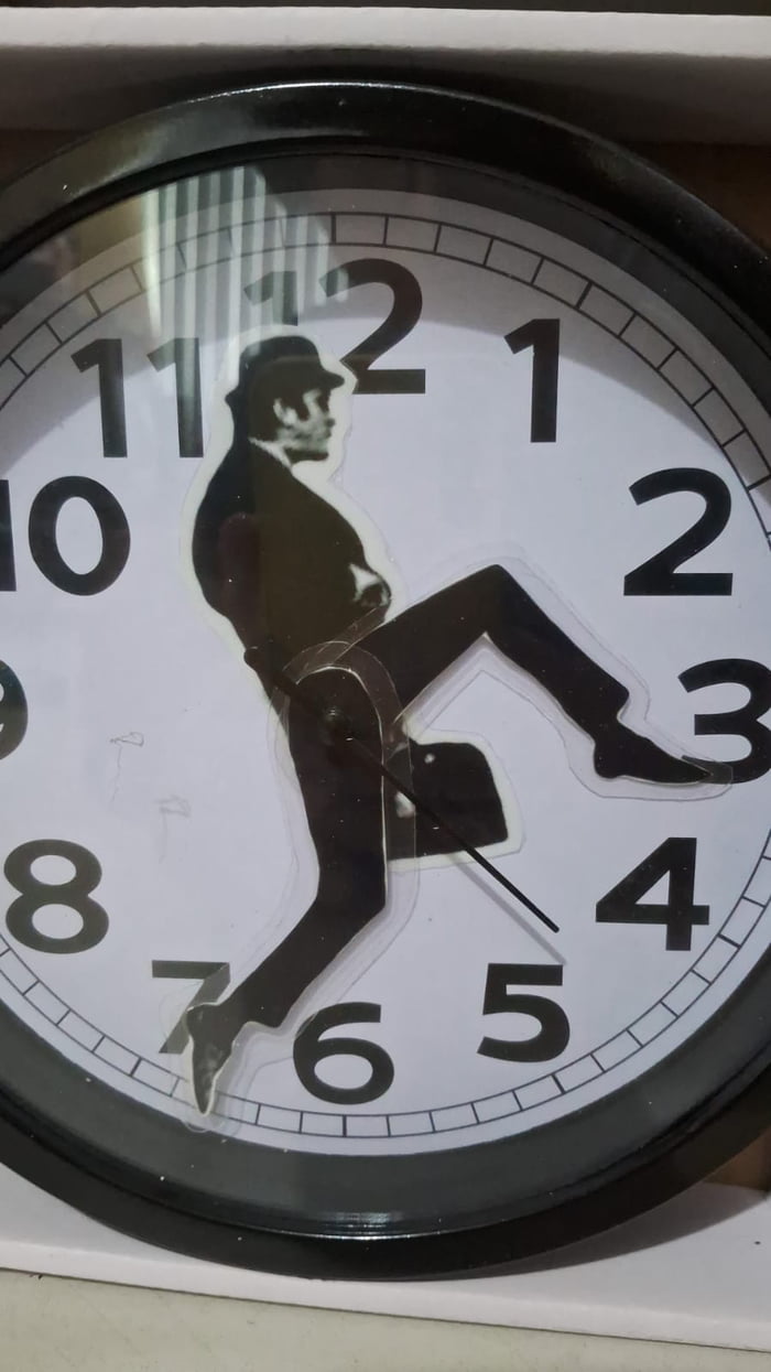 Silly Walk Clock - Saw one here a while ago, and today I made this one ...