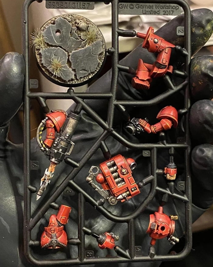 How to fix the sprue inside a picture frame - 9GAG