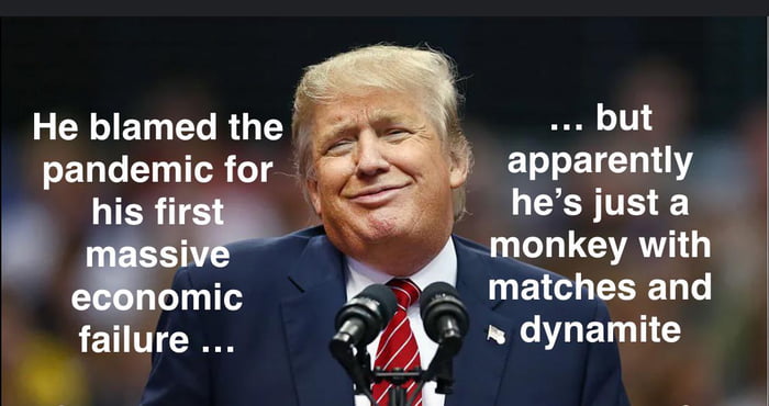 That’s twice now … it’s a pattern - 9GAG