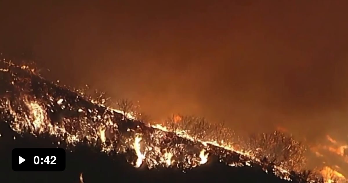 Fire tornadoes spotted in blazing Pacific Palisades fires - 9GAG