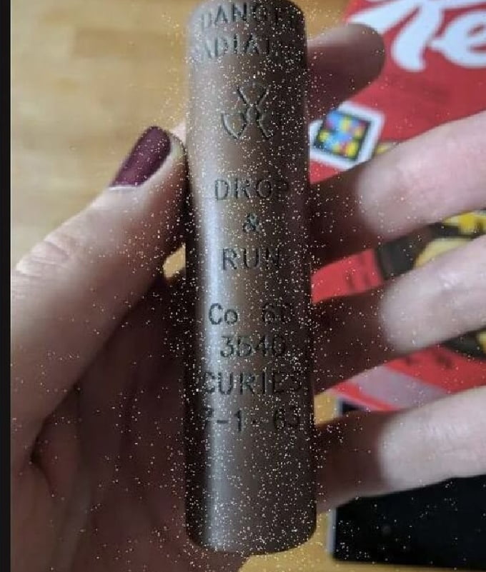 Photo of a Cobalt 60 bar , and yes, cancer - 9GAG