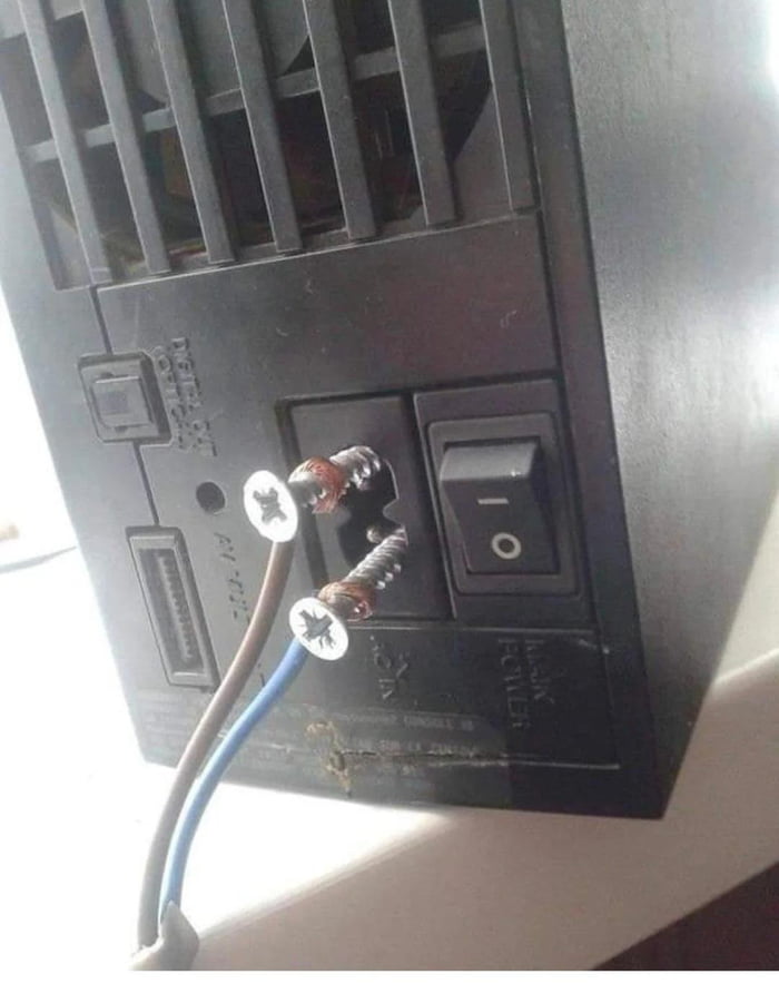 Nvidia making the rtx 4090 power cable - 9GAG