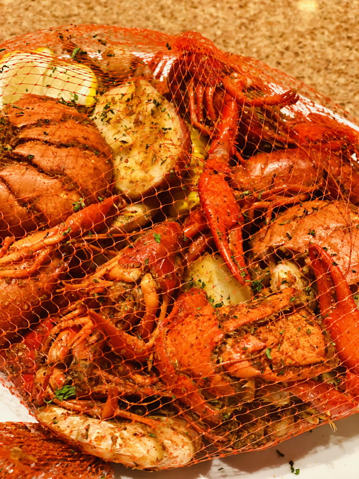 Seafood boil - 9GAG