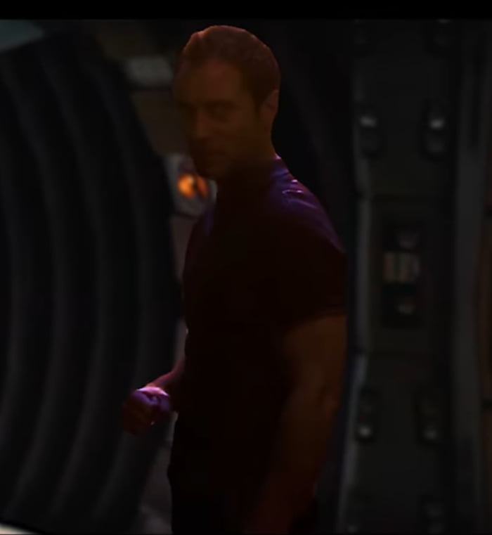 It's like someone lied on their resume and got the job - 9GAG