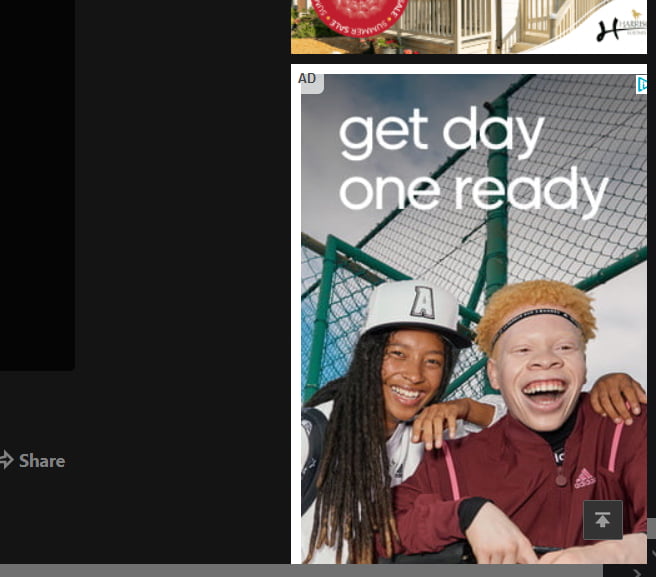 Roger from american dad isn't even trying with his disguises anymore - 9GAG