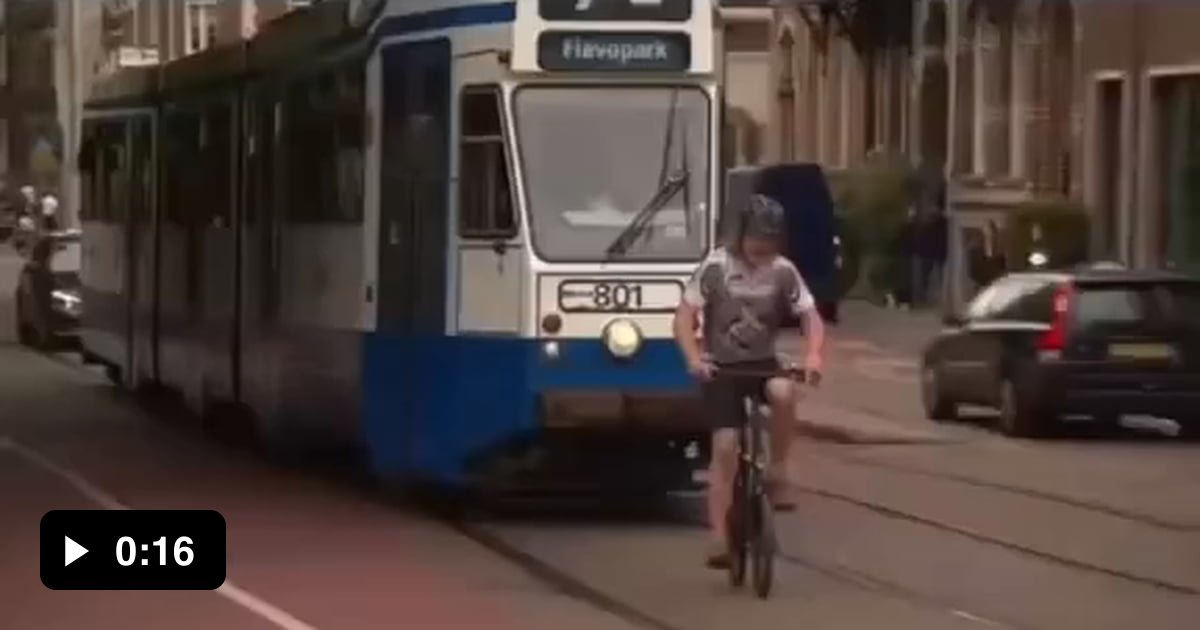 Tram - 9GAG