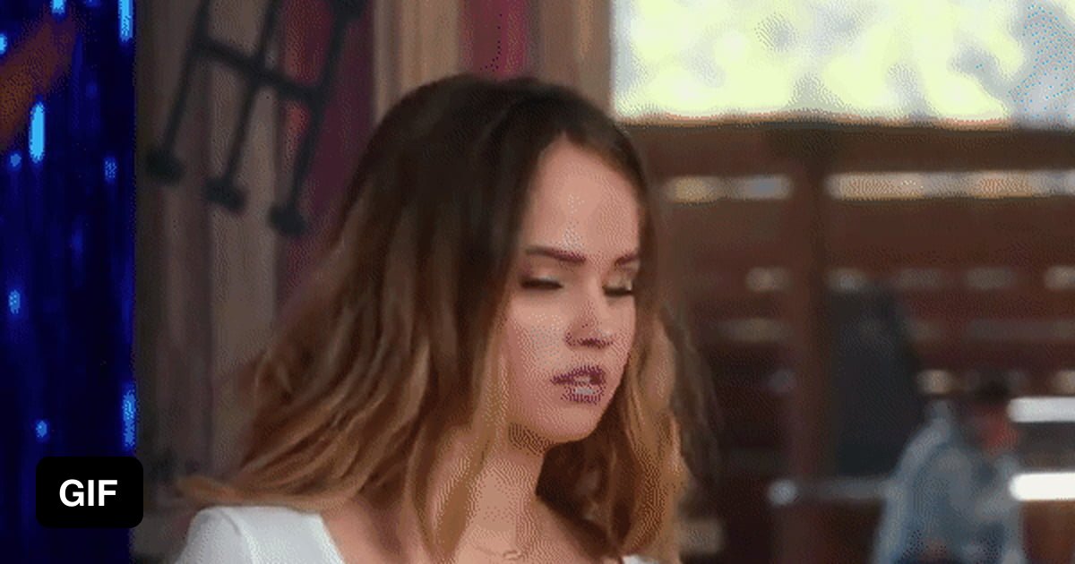 Debby Ryan - 9GAG