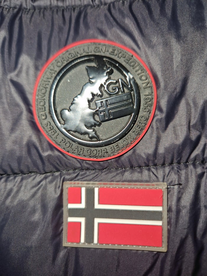 Someone thought that a mirror image of the UK is Norway - 9GAG