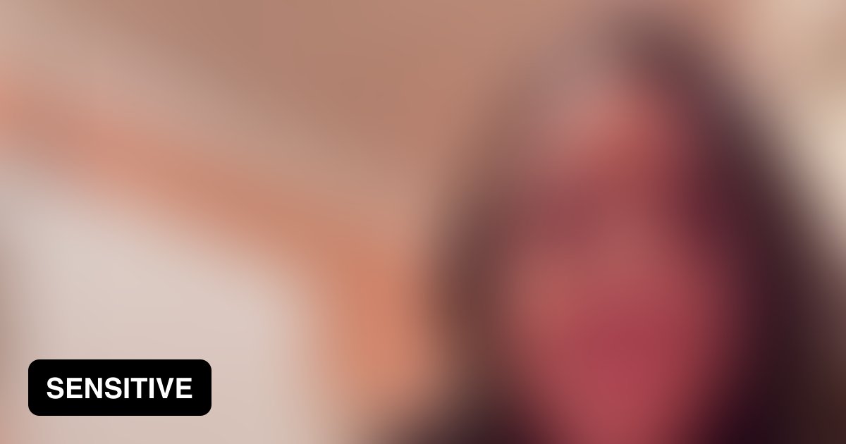 Form fitting dress - 9GAG