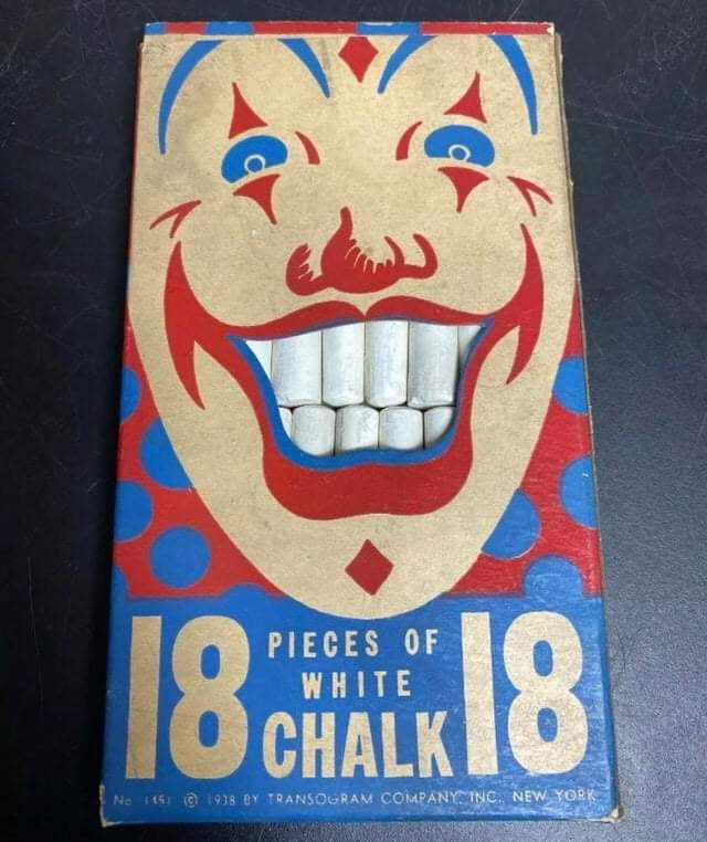Chalk packaging from 1938. As creative as it is terrifying 🤡 - 9GAG