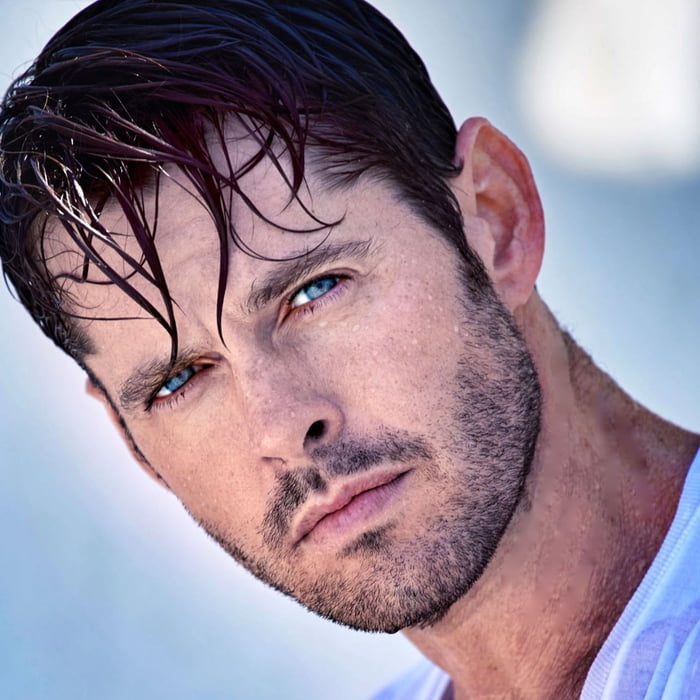 Stephen Walker - 9GAG