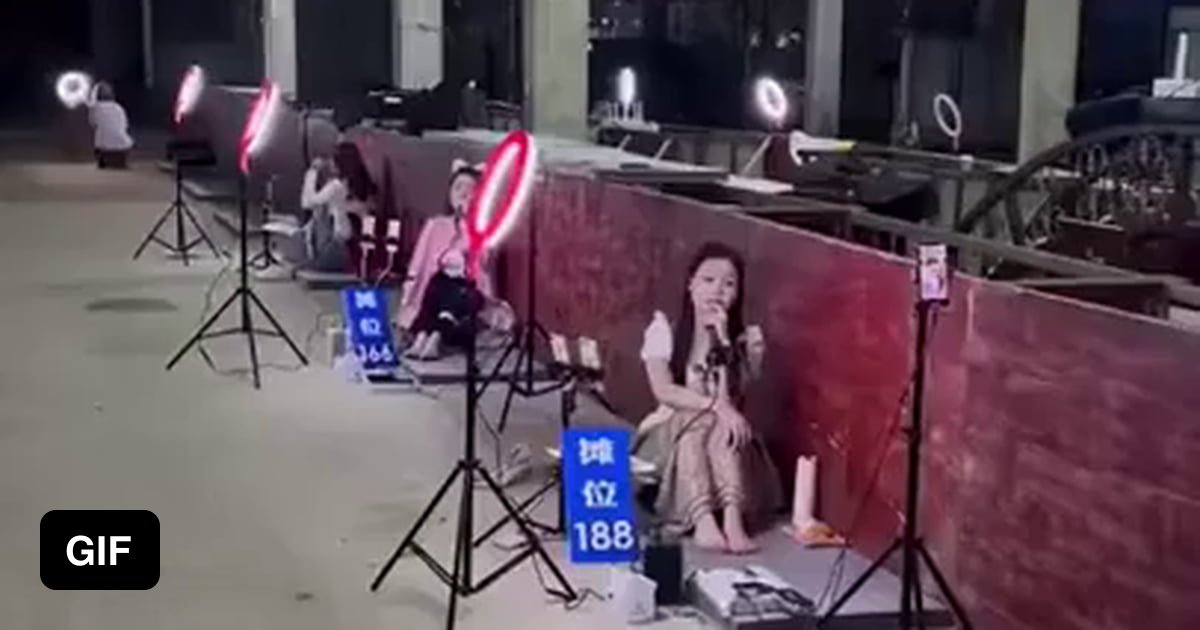 Stream factory in Chine - 9GAG