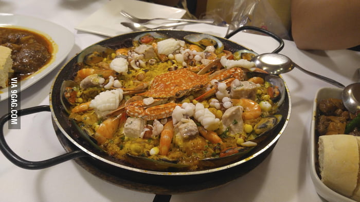 Seafood Paella - 9GAG