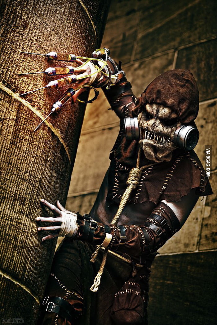 Scarecrow cosplay - 9GAG