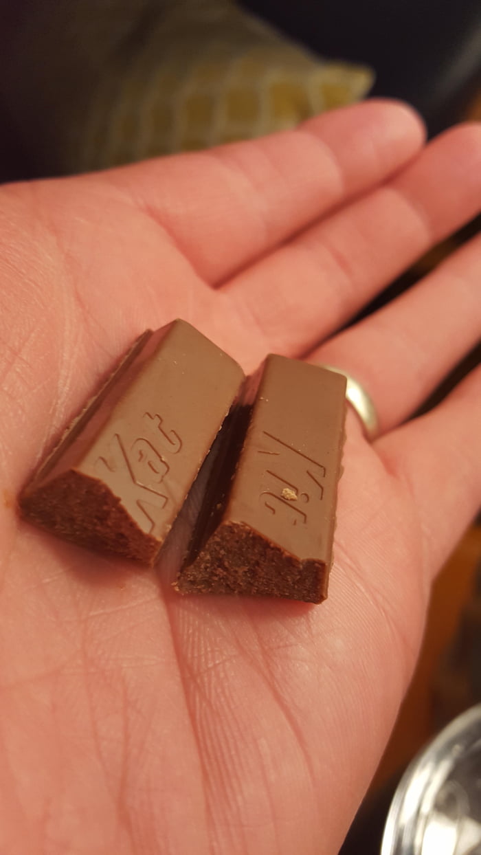 There are no wafers in my Kit Kat - 9GAG