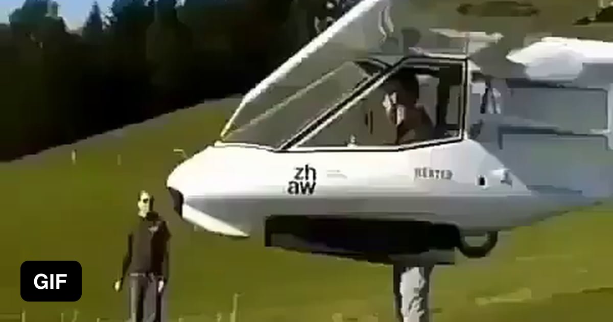This is how a captain fly away. - 9GAG