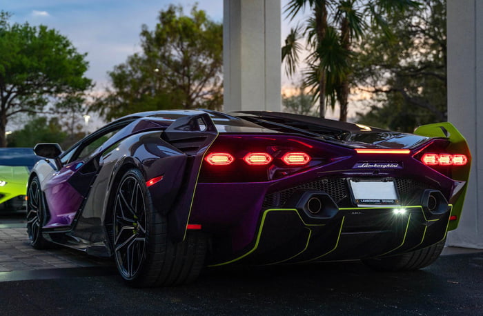 Purple Lambo Sian (1884x1234) - 9GAG