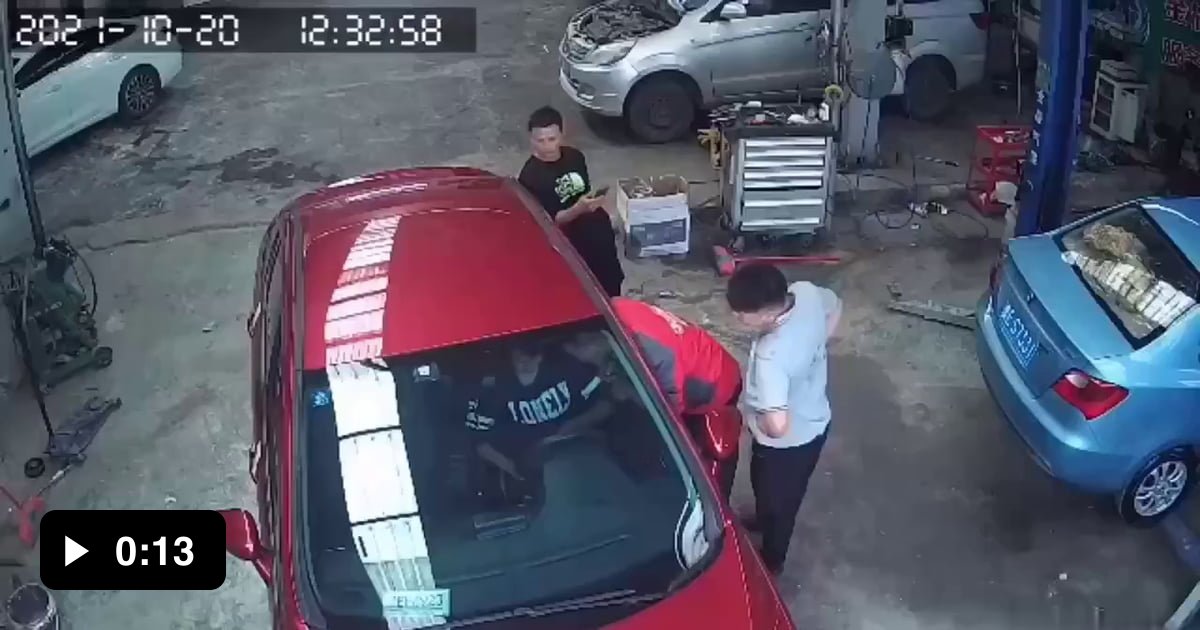 Hans hol den Flammenwerfer!!! - 9GAG