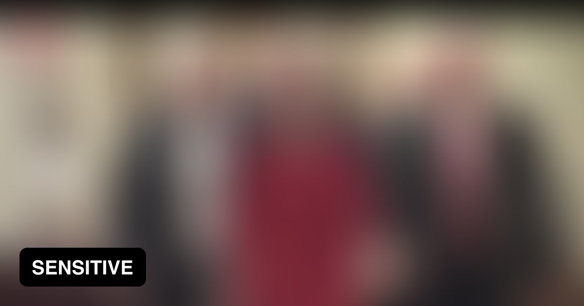 Suspicious bulge - 9GAG