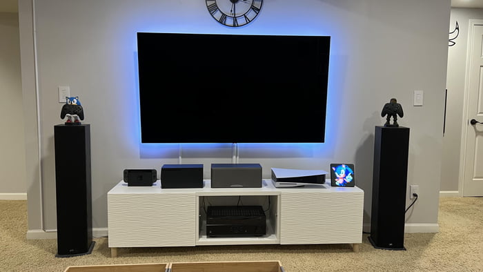 Basement gaming hub - 9GAG