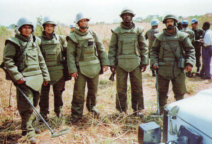 A Demining Team of the Brazilian Marine Corps' Engineering Platoon in ...