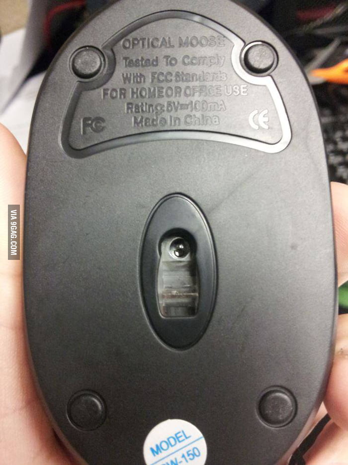 There's a reason why this was a freebie mouse... - 9GAG